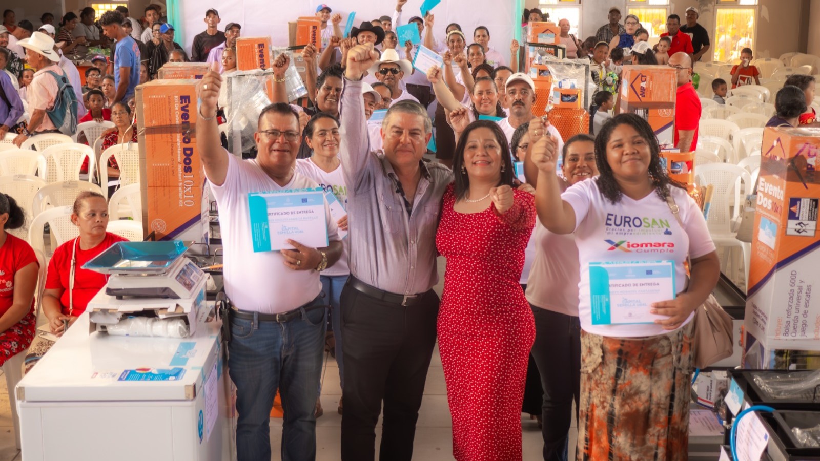 Gobierno Solidario beneficia a 25 emprendedores del municipio de ...